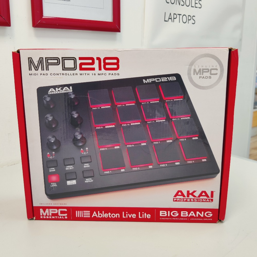 Like New Akai Professional MPD 218 USB Midi controller with 16 MPC pads ...